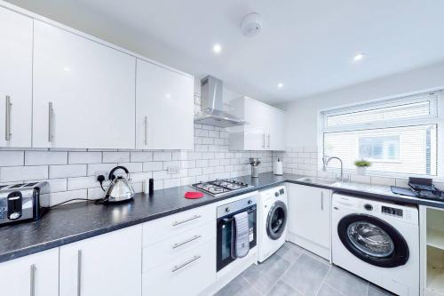 3bed Contractor House Sleeps 5 Parking Wifi - Bedford, Royaume-Uni