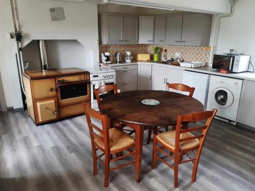 Maison conviviale près de Charron avec jardin, 100 m² - Location ...