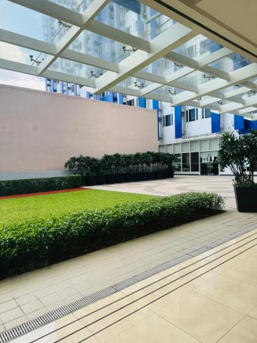 Quezon City Sun Residences Welcome Rotonda Hotel Metro Manila - Reviews ...