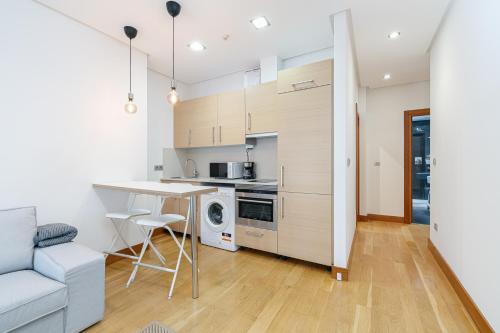 Sencillo Apartamento En El Corazon De Vigo By Cabana Rentals - Vigo