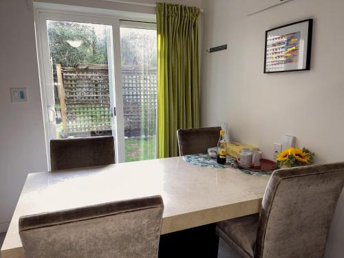 May House In Kerrisdale - Vancouver