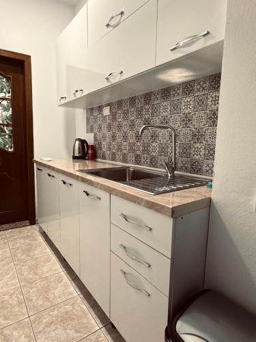 Hi5 Rooms - Tirana