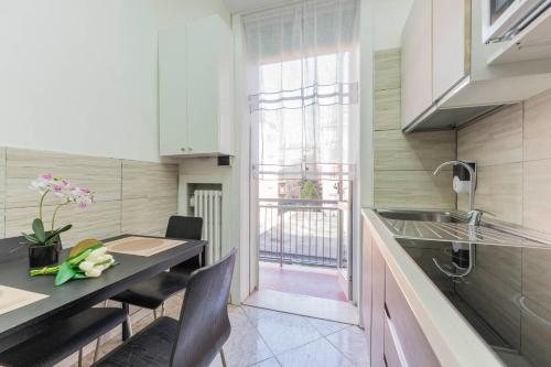 Fioravanti Apartments - San Luca Suite & Genesis House, A Pochi Passi Dalla Stazione, Vicino Al Cuor - Bologne