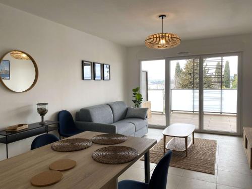 Bel appartement T2 avec terrasse privative et parking à Balaruc-les ...