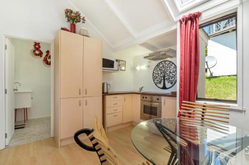 Deluxe Seaview Chalet 6 By Palm Beach Chalets - Waiheke Island