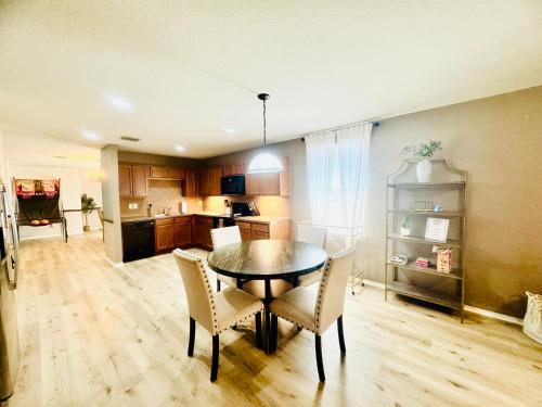 Charming Frisco Escape Minutes From Pga And The Star - Frisco, TX