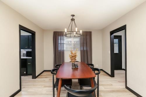 Amazing East Side 3br 2ba Wifi Smart Tv - Wichita, KS