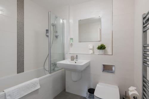 Breathtaking Views, Central Mk & Free Parking! - Milton Keynes