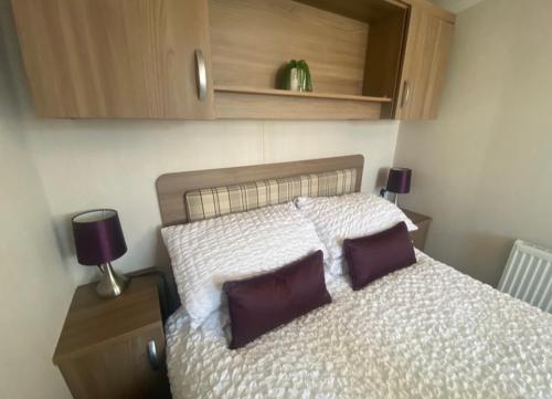 Caravan Church Farm Holiday Village - Hampshire
