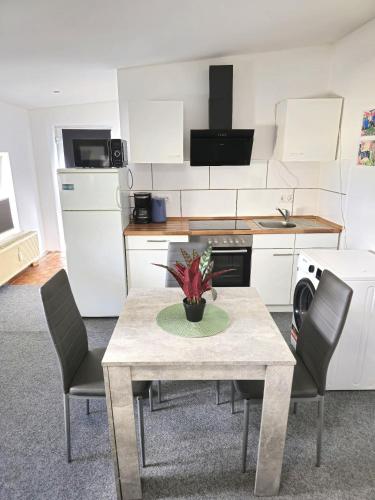 Zentrale City Apartments - Optimal Fur Kurz- Oder Langzeitaufenthalte - Neumünster
