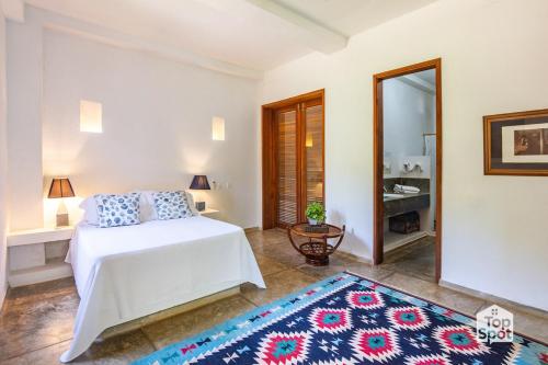 From $14 - Seaside TopSpot for 17 at Exclusive & Idyllic Barú, Isla de Baru