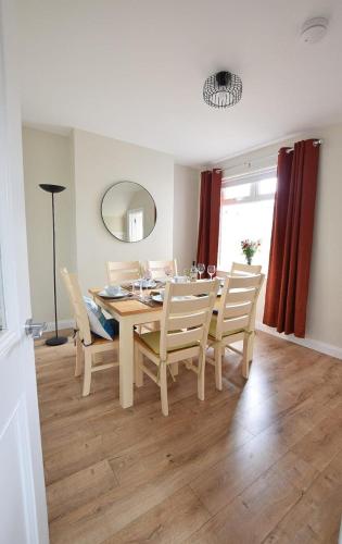 Maggies Leap Townhouse - Newcastle
