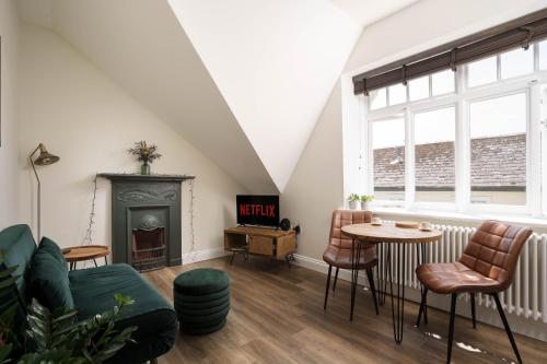 Modern Central One Bedroom Apartment In Penzance - Newlyn