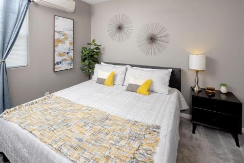 Little Rock - Stylish Downtown Apt Family Friendly - Little Rock, AR