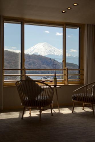 Mount Fuji, Lake Kawaguchi, And Hotel Fuurin - Fujiyoshida