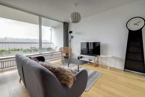 Modern 2 Bedroom Apartment With Pool And Gym - Luxembourg