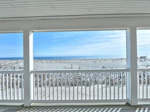 From $41pp - Brant Beach Ocean Front Duplex - 1St Floor With Expansive ...