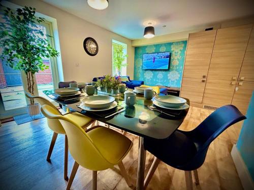 5 Bedroom House - Disc0unts - Parking, Contractors, Crew, Group, Family - Colchester