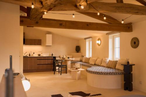 Suite Climatisee Et Atypique - Centre Cognac - Calme Et Confort - Cognac