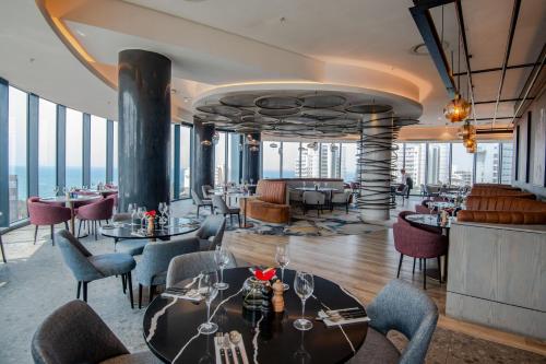 Stylish 2001 Oceans Apartments - 움랑가