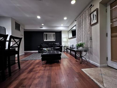 Ultra Spacious Penthouse - Apt 3 -15 Mins From Nyc - Union City, NJ