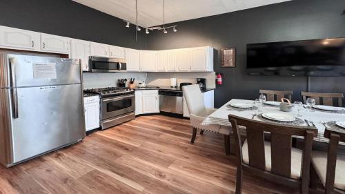 Triple See Ny Now - Sleeps 41 -15 Mins To Nyc - Paterson, NJ