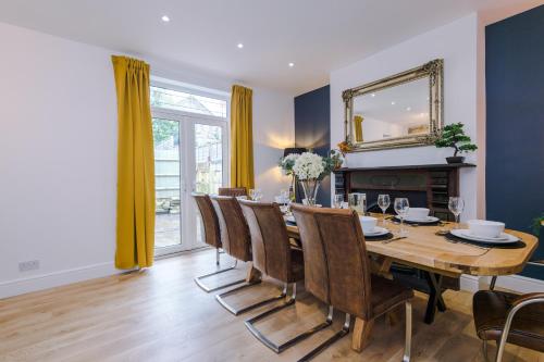 Incredible 5 Bedroom House With 7 Actual Beds By Purestay - 3 Min Walk To Central Bath - Bath