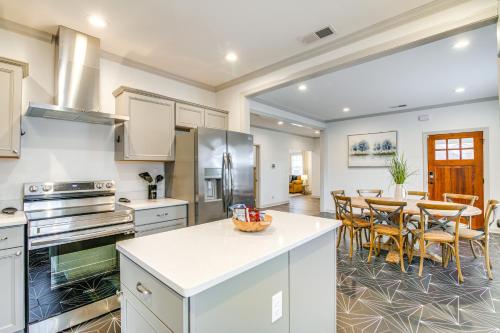 Walk To Eats: Midtown Memphis Home W/ Patio! - Memphis, TN