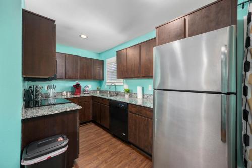 Bright And Cozy Med Center Apartment - Missouri City, TX