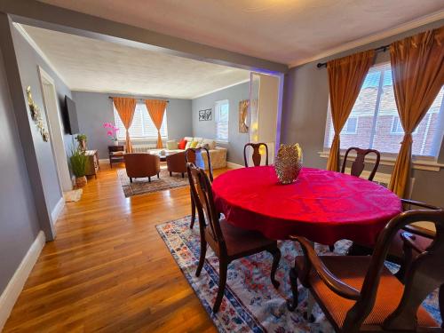Comfy & Chic 3br Apartment Boston Free Parking - Boston, MA