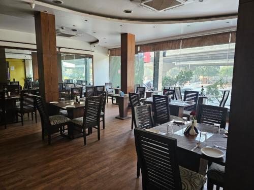 Saptagiri Hotel & Kian Resturent - Gurgaon