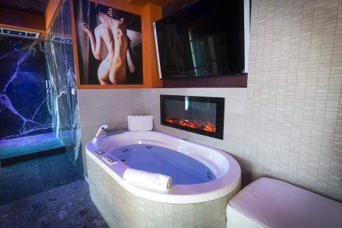 Garda Fantasy Green Jacuzzi Sauna Piscina - Desenzano del Garda