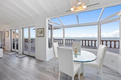 H242 - Hamilton Cove Villa 2-42 - Avalon, CA