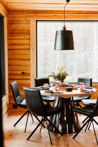 Villa Sarmi - A True Off-the-grid Hut - Inari
