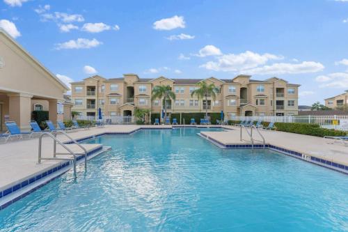 721tr 2br Condo Apt Heated Pool Hottub King Bed - Davenport, FL