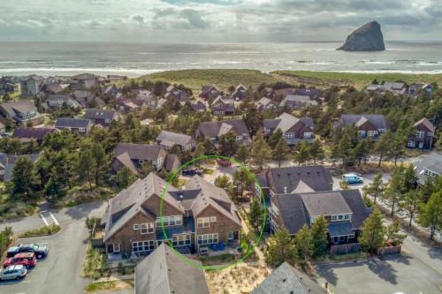 Seas The Day In Shorepine - Pacific City, OR