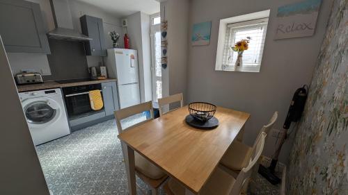 Captains Cottage - Scarborough