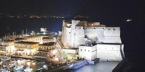 Neapolis Apartment Santa Lucia - Naples
