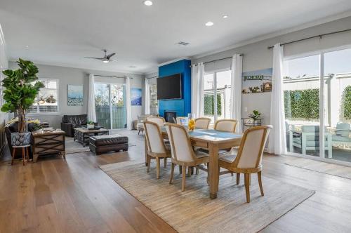 Large 4 Bedroom Close To Beach - Encinitas, CA