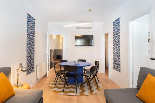 Spacious & Comfortable Apartment In Barcelona City Center - Barcelona