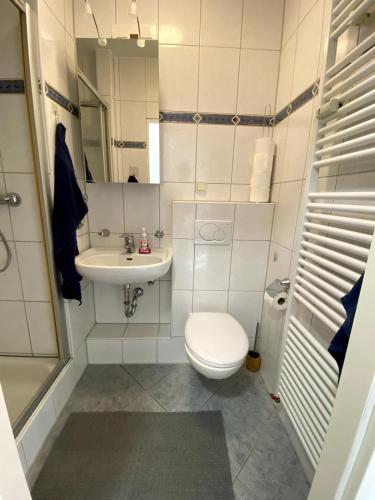 1 Zimmer Apartment Mit Balkon - Neuss