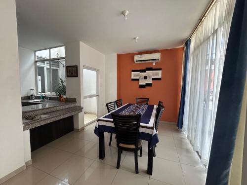 Departamentos De 2 Y 3 Habitaciones En El Centro De Manta - Manta