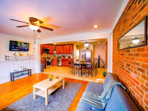 Stylish 3 Bed, Minutes To Nyc! - MetLife Stadium - East Rutherford