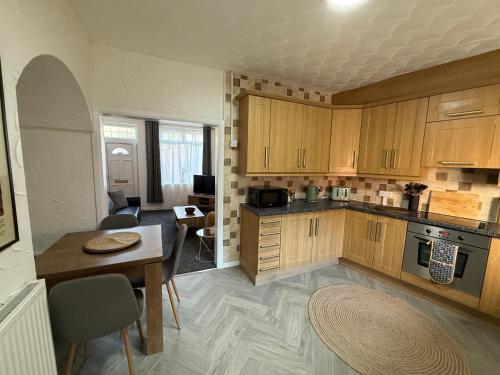 3 Bed Jct 37 M1 Luxury Stay! - 巴恩斯利
