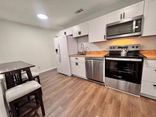 Cozy New Modern On I-95 - Pooler, GA