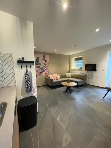 Cosy Holliday Home For 3 Persons - Heerlen