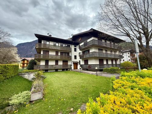 Ursus Chalet - Pinzolo