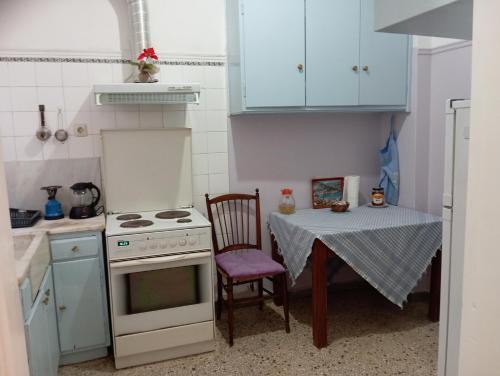 4 Single Beds Room 5' From Metro - Athens