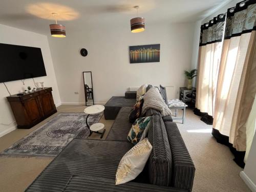 Tardis Townhouse - Spacious And Comfortable - Derby, UK