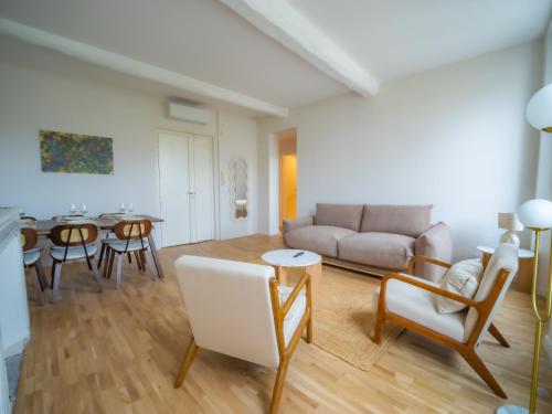 #201-heart Of Vieil Antibes - Place Nationale-high-end Newly Renovated & Furnished Appartment - Musée Picasso